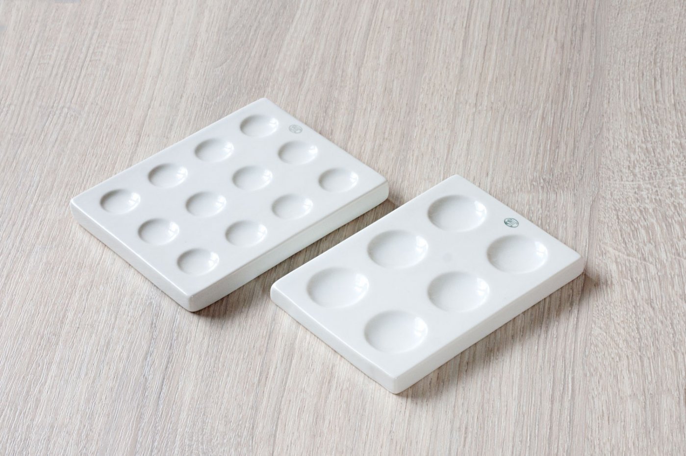 Laboratory porcelain